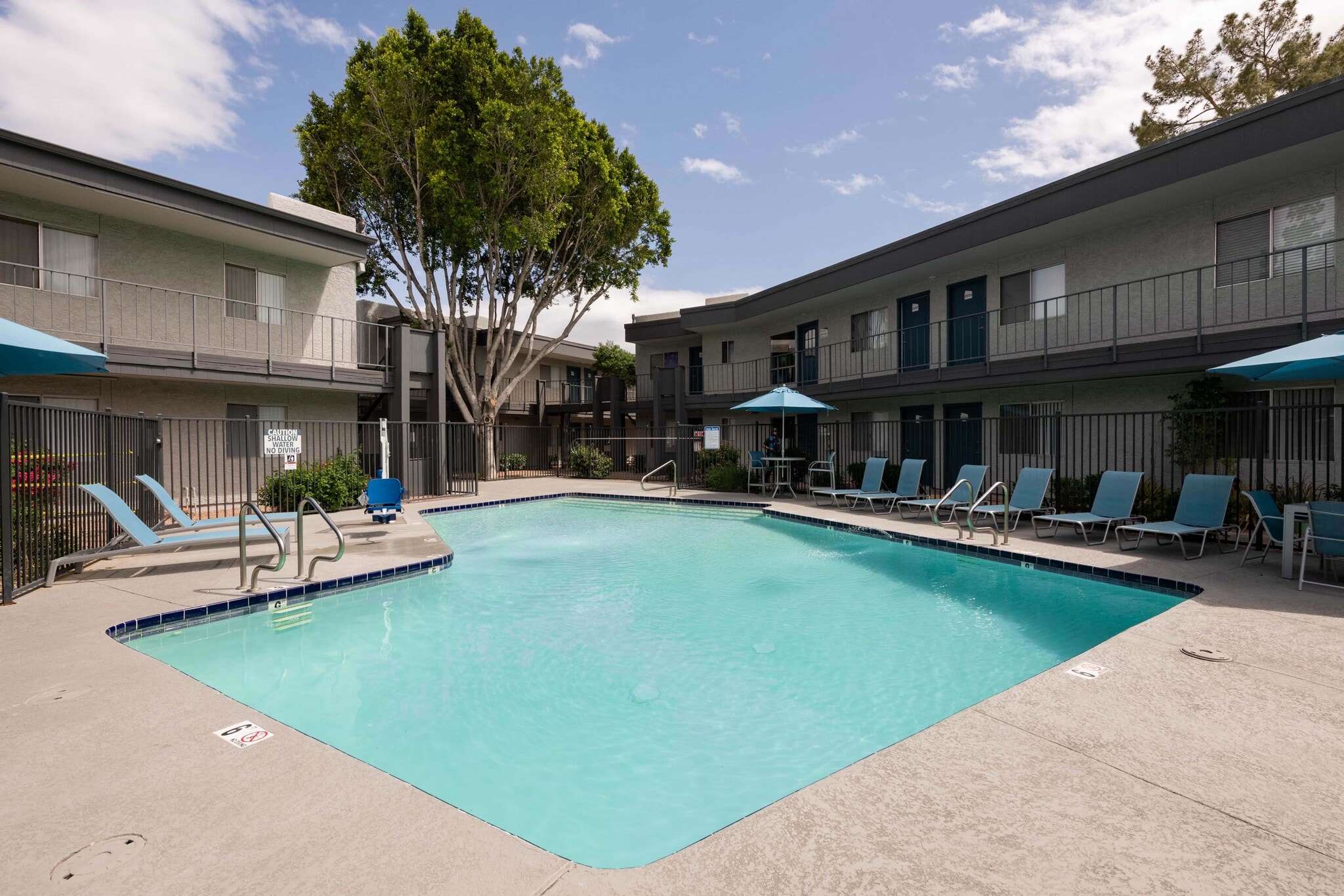 Camelback Cove Apartments - 4802 N 12th St Phoenix, AZ 85014 ...