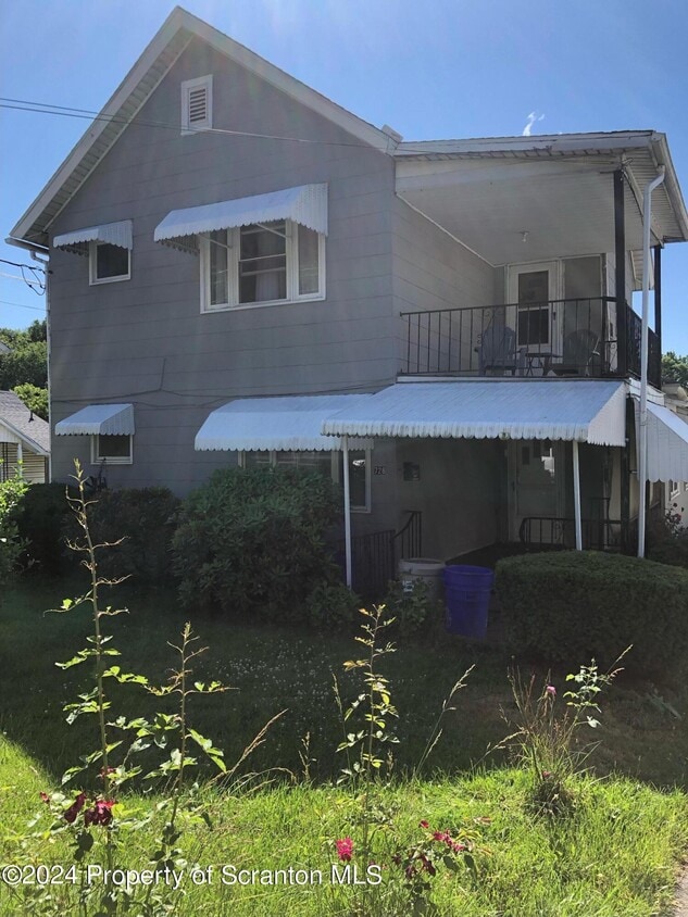 728 Gino Merli Dr, Blakely, PA 18452 - Room for Rent in Blakely, PA ...