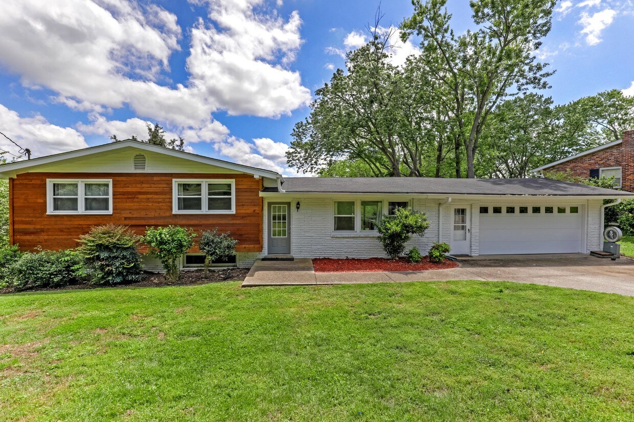 171 Cumberland Dr, Hendersonville, TN 37075 - House Rental in ...