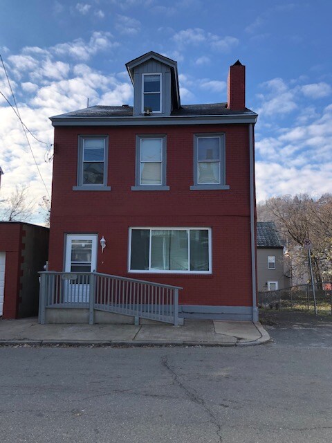 4734 Lorigan St, Pittsburgh, PA 15224 - House Rental in Pittsburgh, PA ...