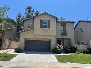 Montecito at Tustin Ranch Apartments for Rent with a Garage - Tustin ...