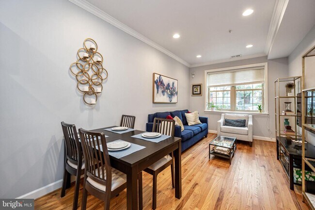 430 Irving St NW Unit 102, Washington, DC 20010 - Room for Rent in ...