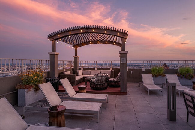 1500 Locust Apartments - Philadelphia, PA | Apartments.com