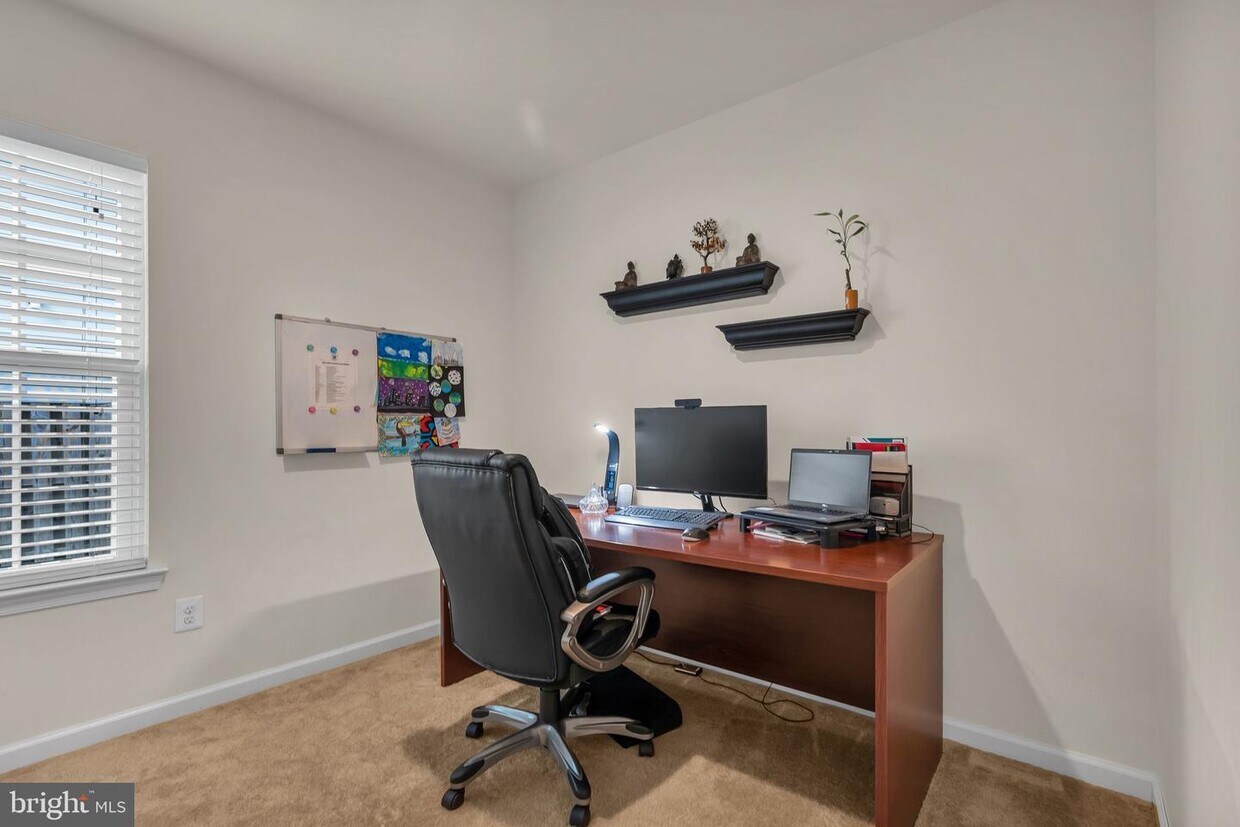 22900 Chestnut Oak Terrace, Sterling, VA 20166 - Townhome Rentals in ...