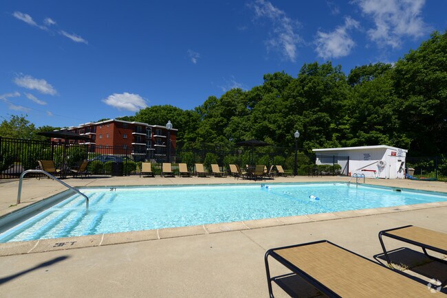 Highland House Apartments - Apartments in Randolph, MA | Apartments.com