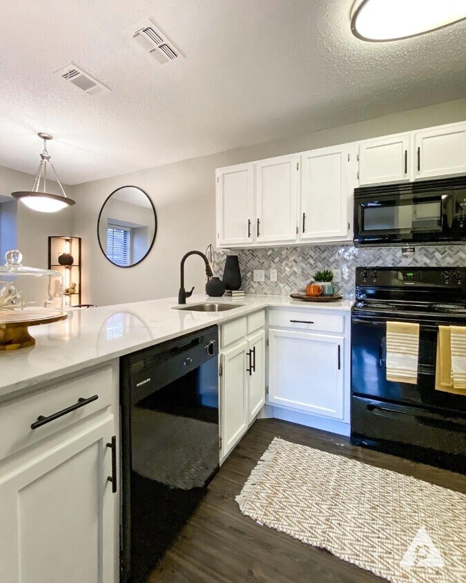 Balcones Club Apartments - Apartments in Austin, TX | Apartments.com