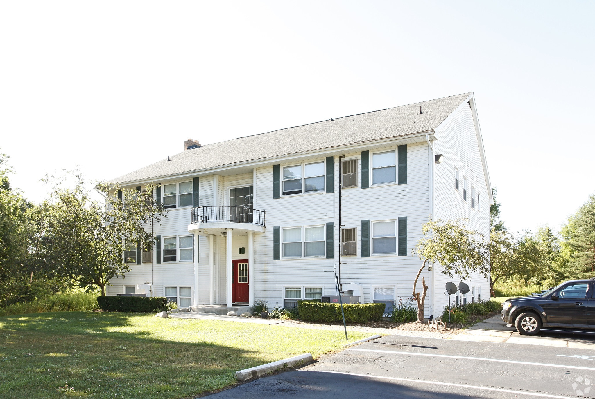 Grand Pointe - 755 E Grand Blanc Rd Grand Blanc, MI 48439 | Apartments.com