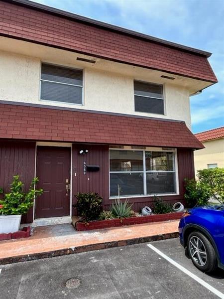 6568 SW 41st Pl, Davie, FL 33314 - Townhome Rentals in Davie FL ...