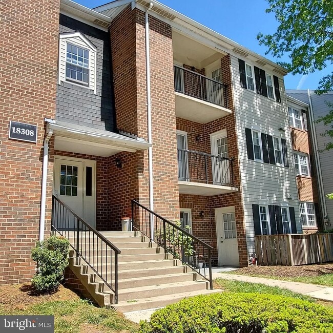 Apartments for Rent with Hardwood Floors in Flower Hill, Gaithersburg ...