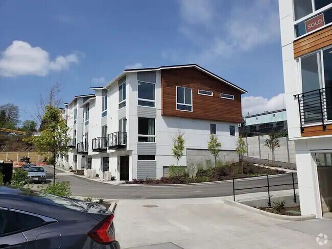 Hayes Park Apartments for Rent with Hardwood Floors - Seattle, WA - 1 ...