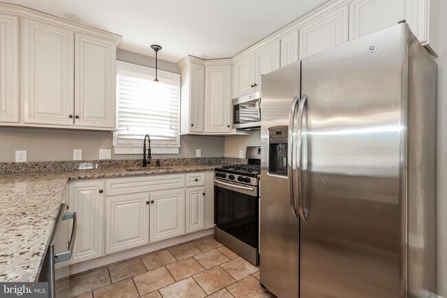 227 Delview Ln, Delanco, NJ 08075 - House Rental in Delanco, NJ ...