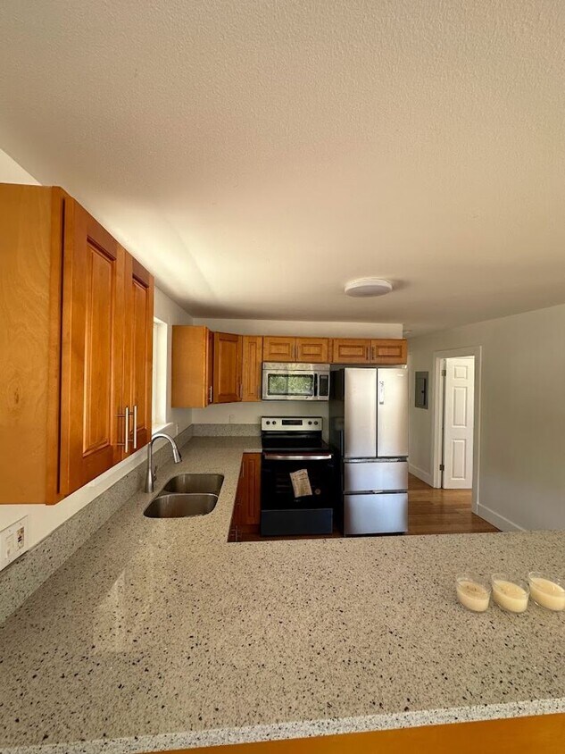 84-1040-1040 Hana St Unit B, Waianae, HI 96792 - Room for Rent in ...