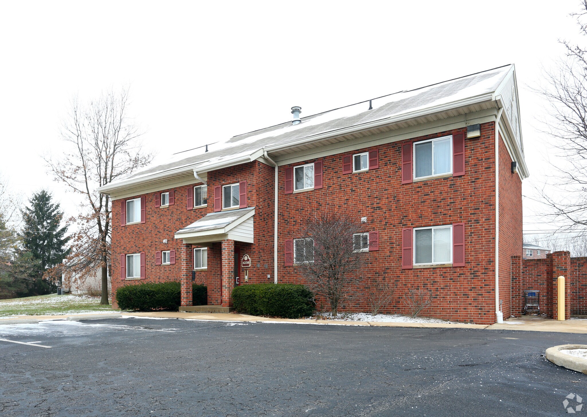 Manhattan Plaza - 4232-4238 Manhattan Ave Brunswick, OH 44212 ...