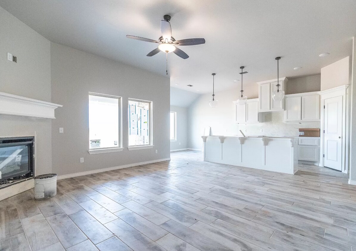 8413 NW 160th St, Edmond, OK 73013 - House Rental in Edmond, OK | Apartments.com