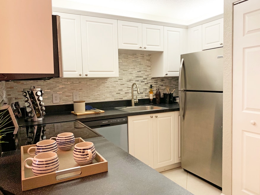 709 6th St Unit 3, West Palm Beach, FL 33401 - Room for Rent in West ...