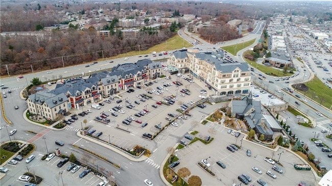 1000 Chapel View Blvd Unit 303, Cranston, RI 02920 - Condo for Rent in ...