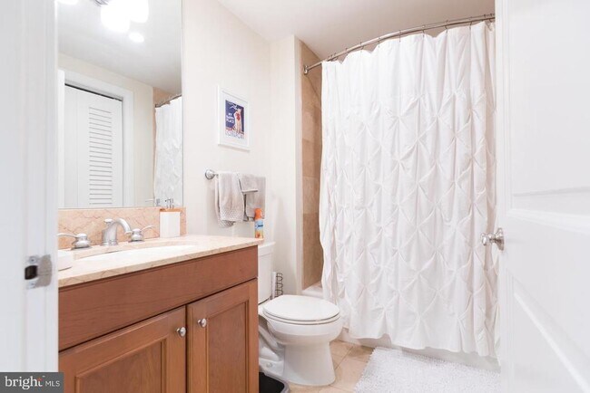 1701 Locust St Unit 1716, Philadelphia, PA 19103 - Room for Rent in ...