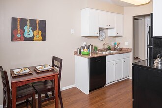 University Oaks Rentals - Kent, OH | Apartments.com