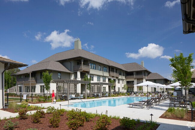 Chestnut Ridge at Trace Apartments for Rent with a Walk-In Closet ...