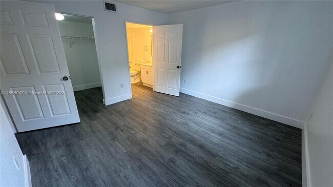 14921 SW 82nd Ln Unit 19-108, Miami, FL 33193 - Room for Rent in Miami ...