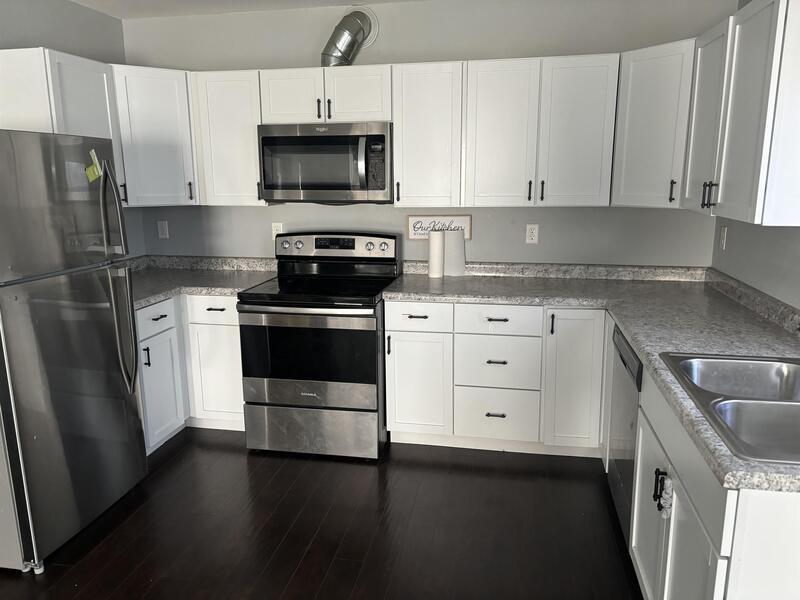 1638 B Ave NE Unit 2, Cedar Rapids, IA 52402 - Condo for Rent in Cedar Rapids, IA | Apartments.com