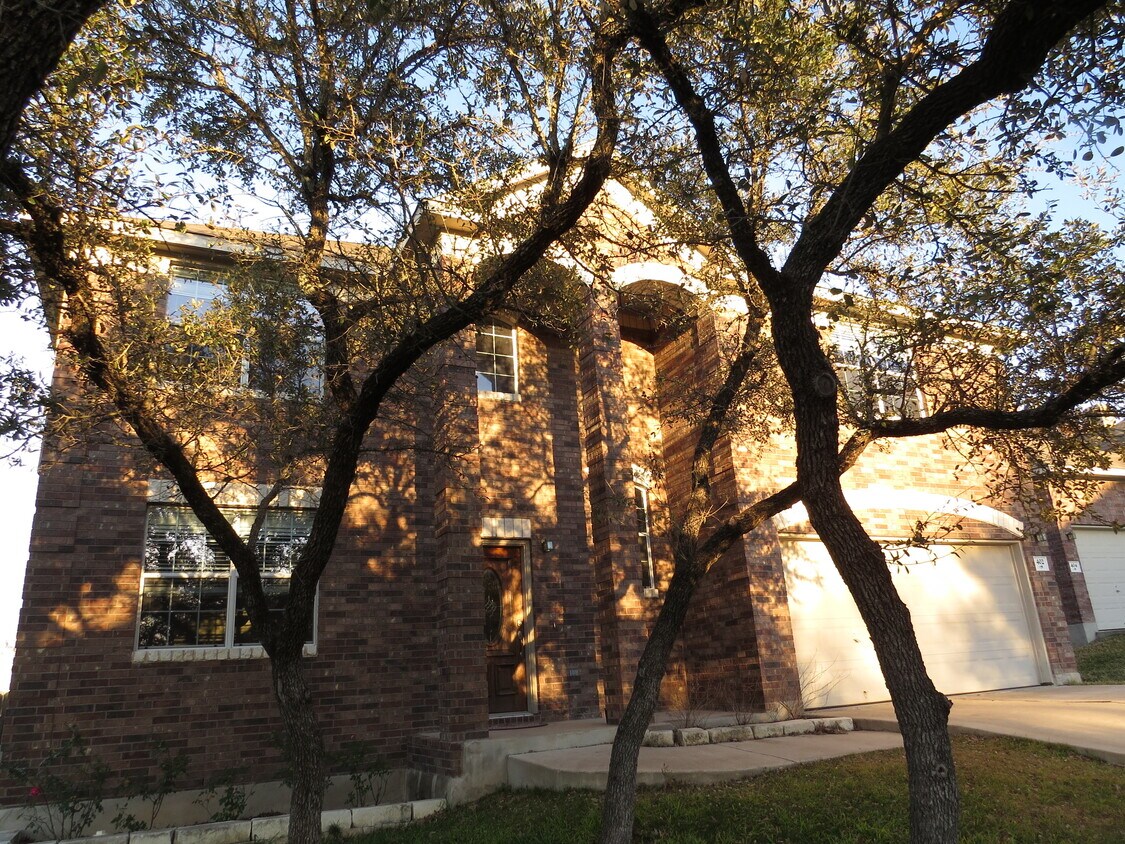 402 Las Colinas Dr, Leander, TX 78641 - House Rental in Leander, TX ...