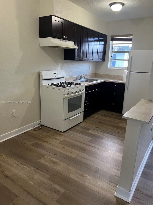 4300 SW 67th Ave Unit 40, Miami, FL 33155 - Room for Rent in Miami, FL ...