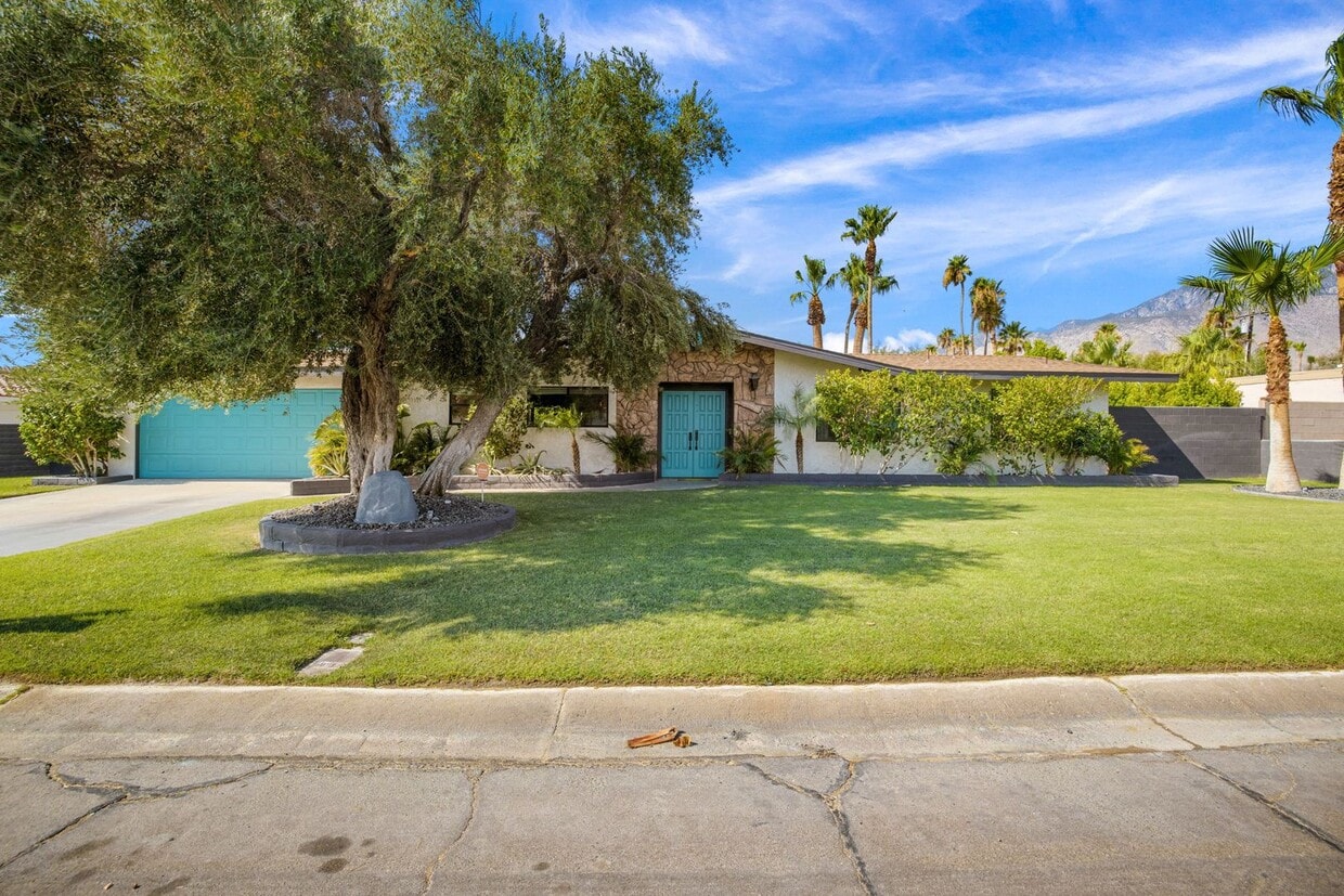 2445 E Del Lago Rd, Palm Springs, CA 92262 - House Rental in Palm ...