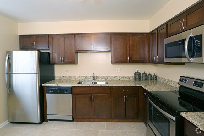 Parkside Estates Apartments - Glendale Heights, IL | Apartments.com
