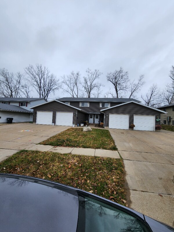 1390 Daleview Dr, Marion, IA 52302 | Apartments.com