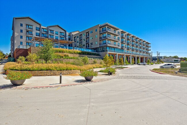 Crystal Springs - Apartments in Fort Worth, TX | Apartments.com