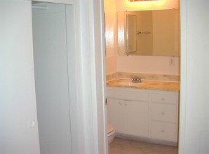 Hollywood Pointe Apartments Rentals - Los Angeles, CA | Apartments.com