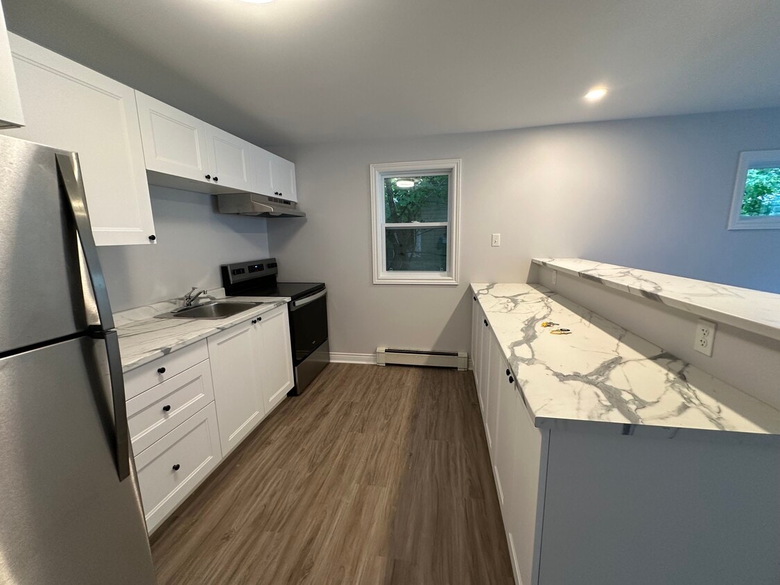 854 Mclean St, Halifax, NS B3H 2T8 Apartments - 854 Mclean St Halifax ...