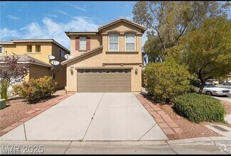 Blue Diamond Decatur Apartments for Rent with a Swimming Pool - Las ...