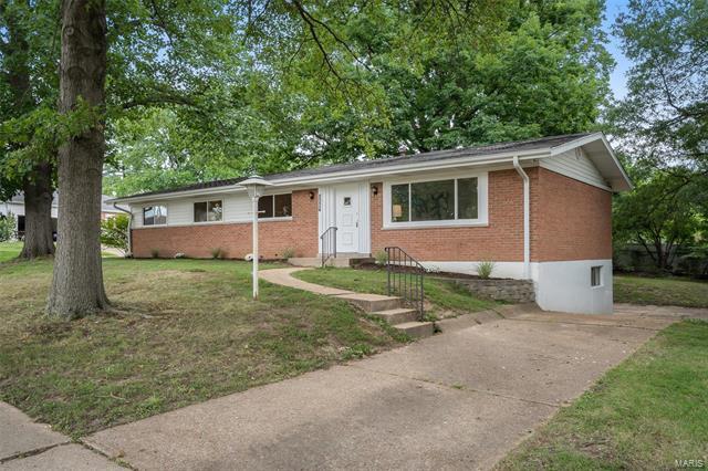 8924 Craighurst Terrace, St. Louis, MO 63126 - House Rental in St ...
