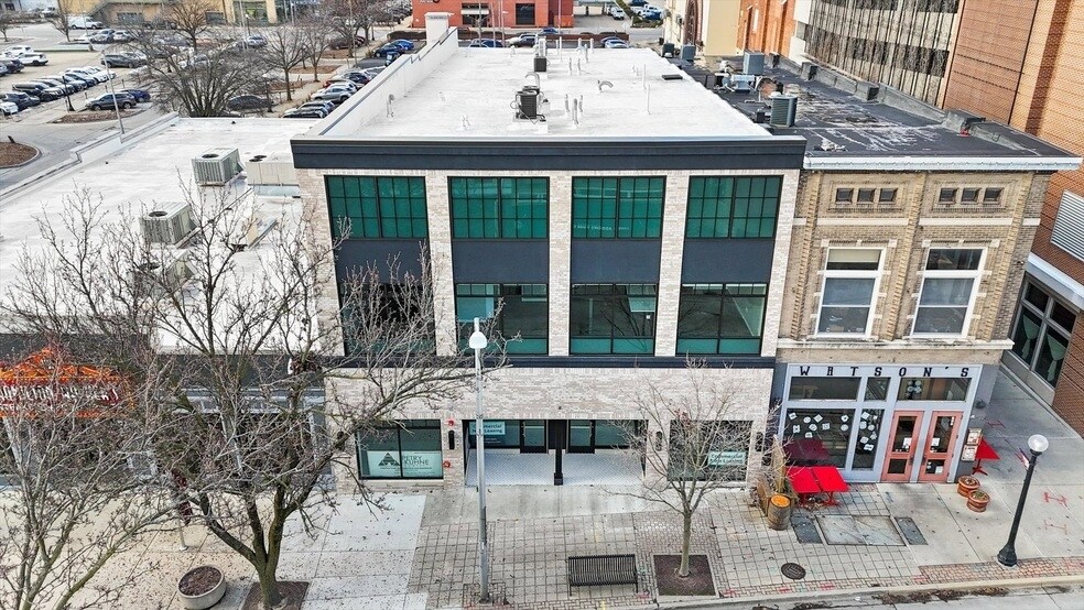 The Neil Street Spritzer - 205-209 N Neil St Champaign, IL 61820 ...