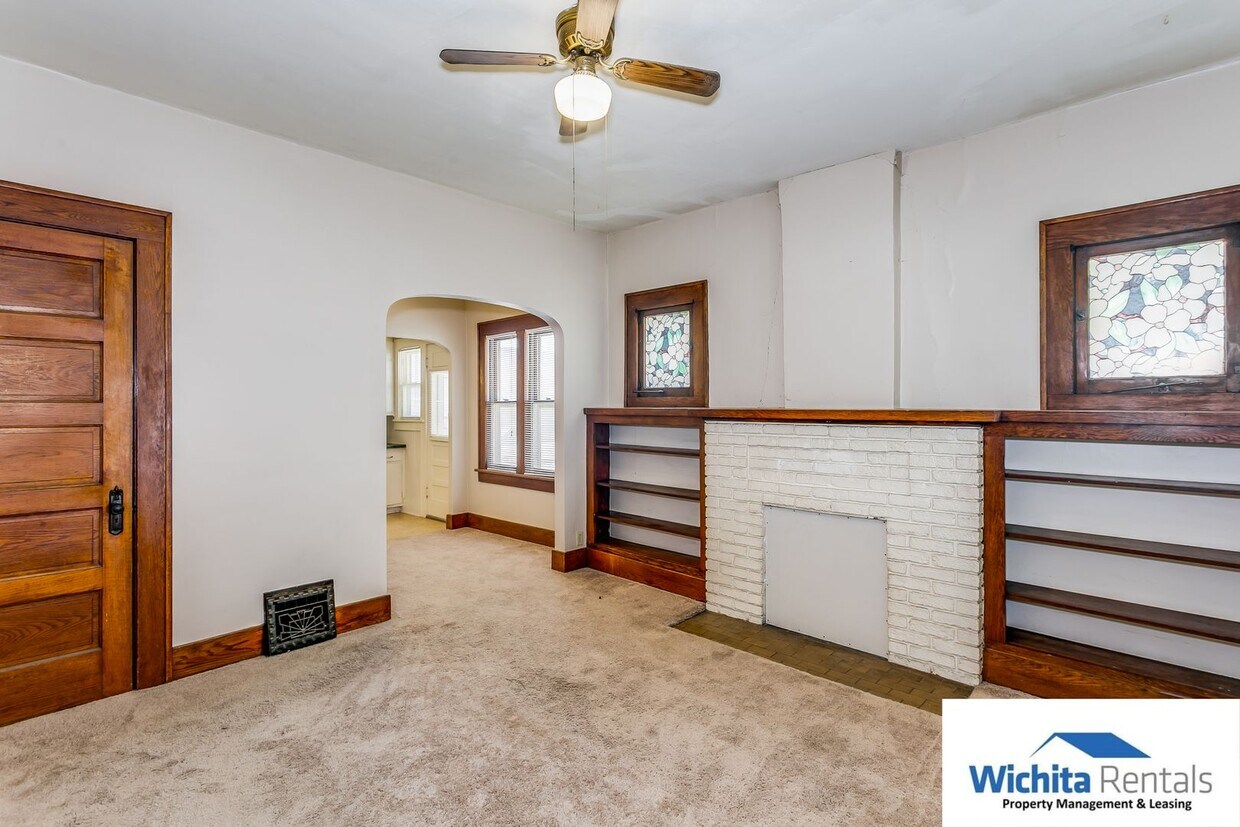 111 S Estelle St Unit 1, Wichita, KS 67211 - Room for Rent in Wichita ...