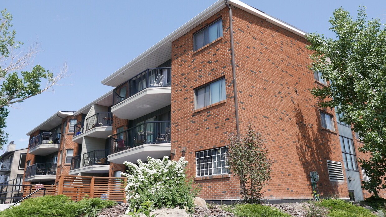 Donna Place Apartments - 2416 14A SW Calgary, AB | Apartments.com