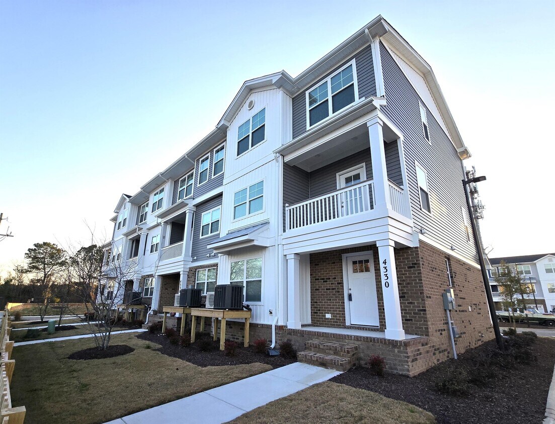 4330 Pinter Ln, Norfolk, VA 23518 - Townhome Rentals in Norfolk VA ...