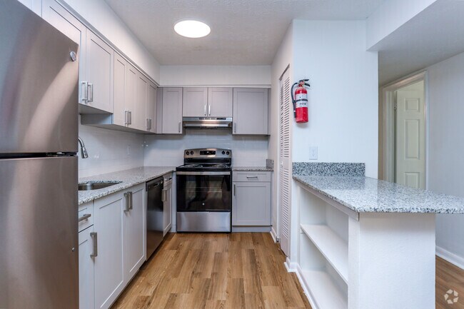 Southwest Atlanta Apartments for Rent with Hardwood Floors - Atlanta ...