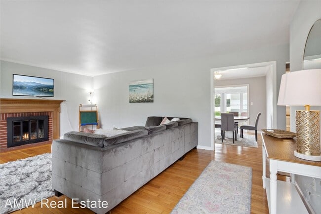 400 Dandy Loop Rd, Yorktown, VA 23692 - House Rental in Yorktown, VA ...