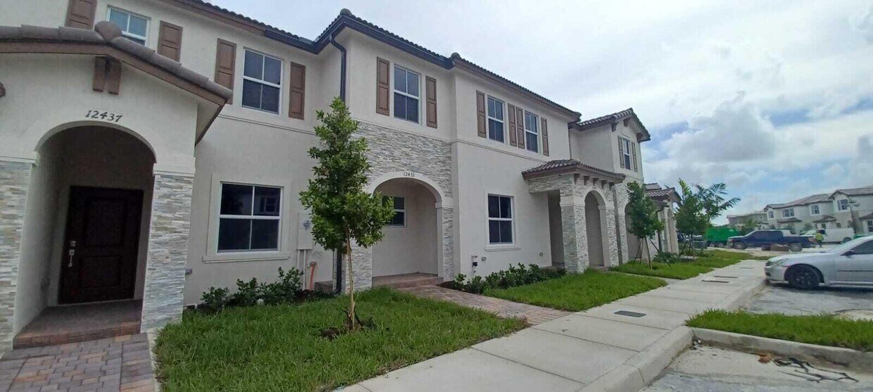 12347 NW 23rd Ct, Miami Shores, FL 33167 - Townhome Rentals in Miami ...