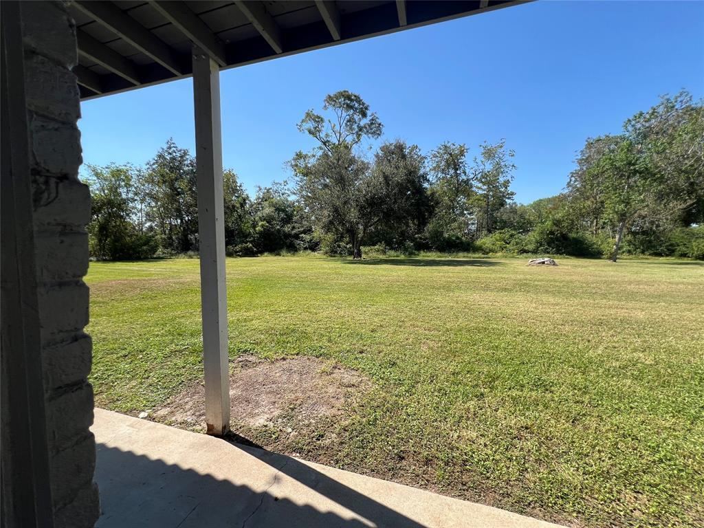 827 Algoa Rd, Alvin, TX 77511 - Room for Rent in Alvin, TX | Apartments.com