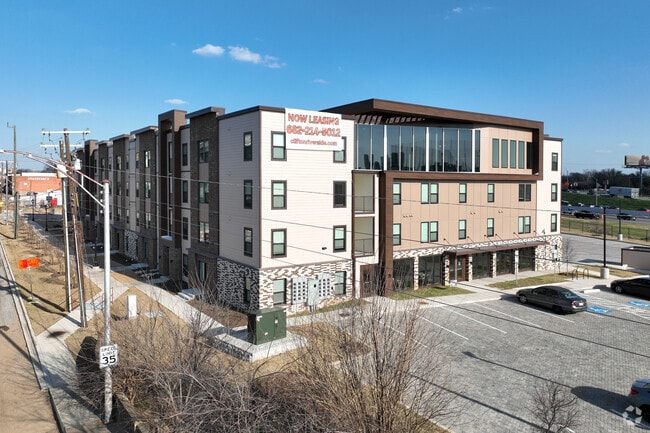 Clifton Riverside Apartments - 2406 E Belknap St Fort Worth, TX 76111 ...