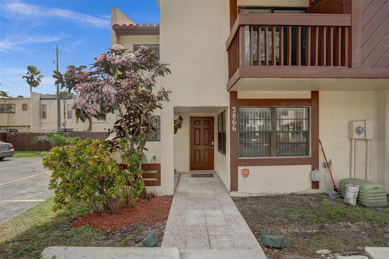 3866 SW 52nd Ave, Hollywood, FL 33023 - Townhome Rentals in Hollywood FL | Apartments.com
