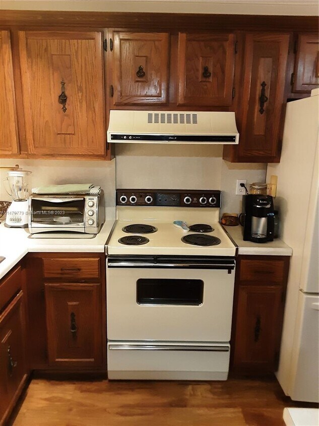 6323 Coral Lake Dr Unit 211, Margate, FL 33063 - Condo for Rent in ...