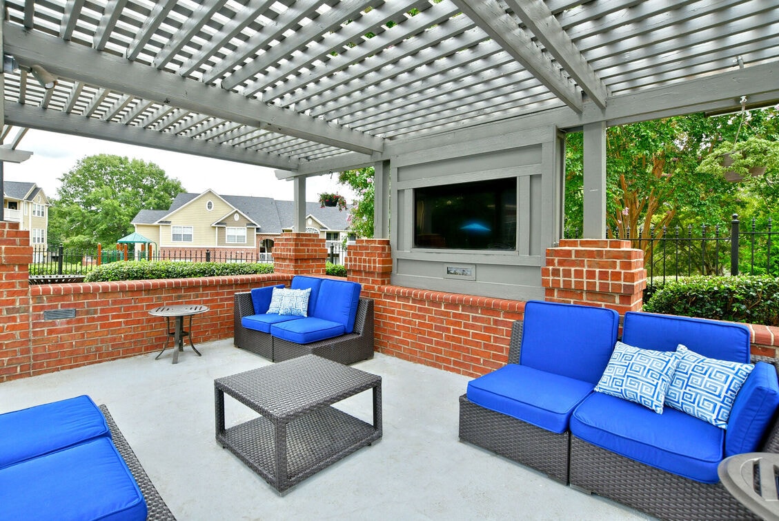 Braxton Woods Lake - 412 Woods Lake Rd Greenville, SC 29607 ...