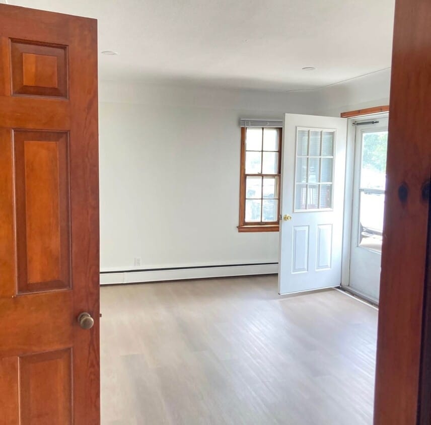 Lakeside Apartments - 32-46 N Liberty St Belleville, MI 48111 ...