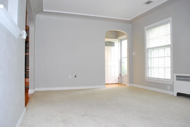 516 Dunreath Dr NE, Cedar Rapids, IA 52402 - House Rental in Cedar ...