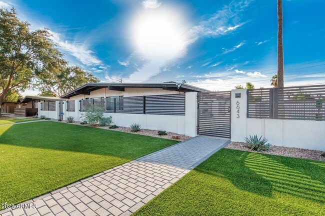 6643 E Earll Dr Unit D1004, Scottsdale, AZ 85251 - Room for Rent in ...